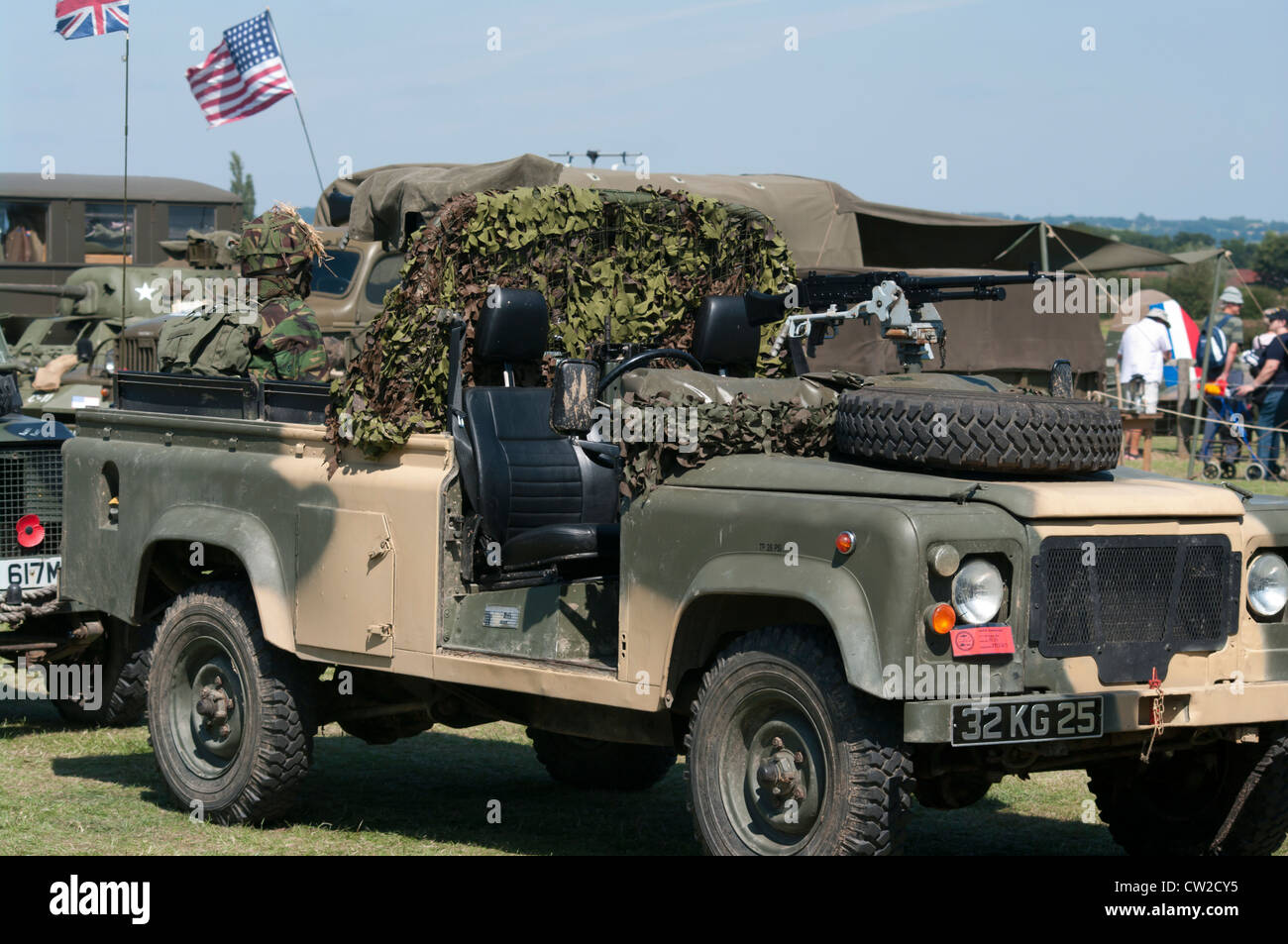 British army landrover hi-res stock photography and images - Alamy
