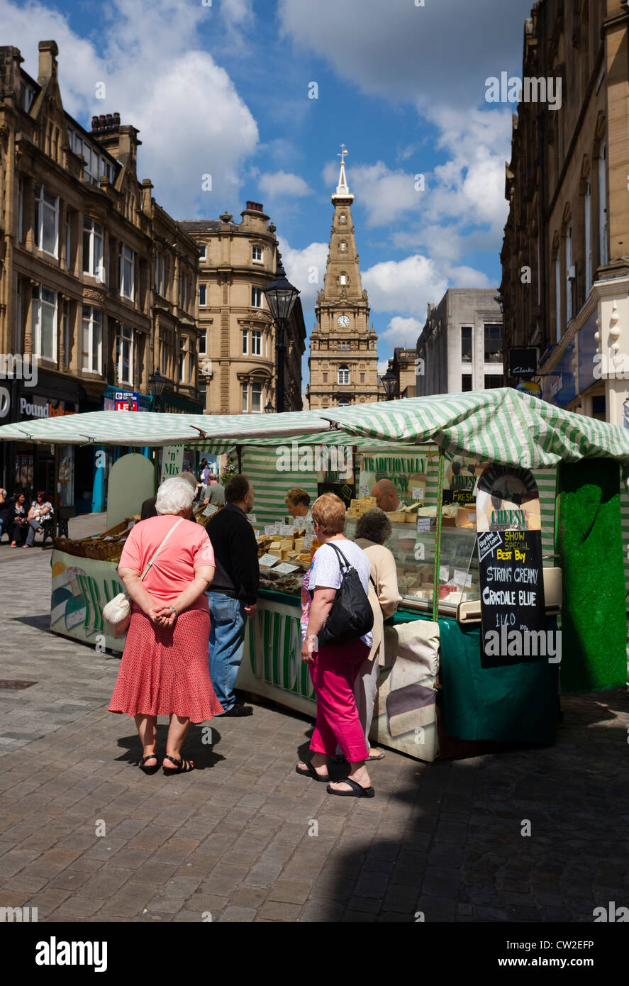 Halifax town centre hi-res stock photography and images - Alamy