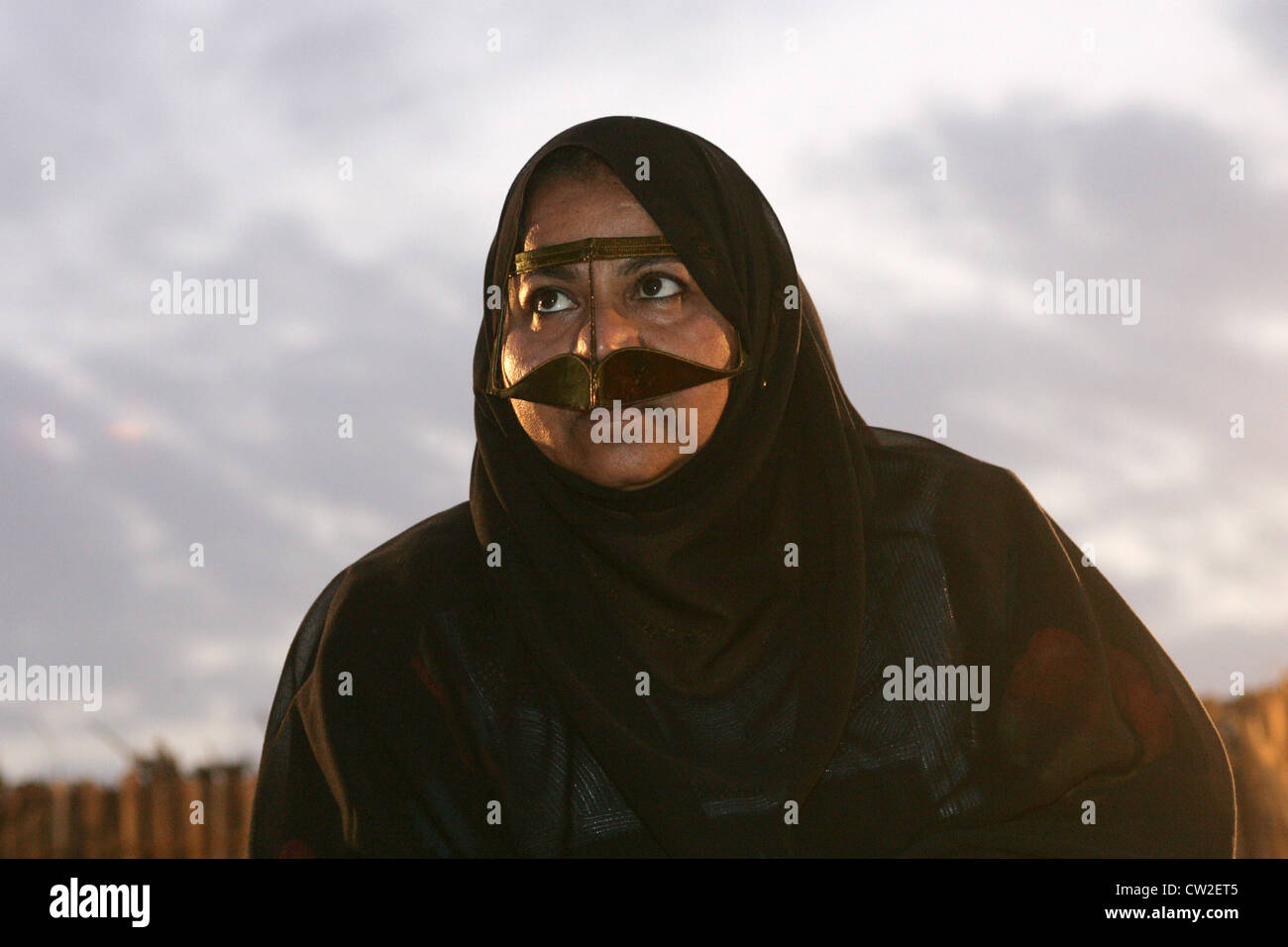 Veiled woman black hi-res stock photography and images - Alamy