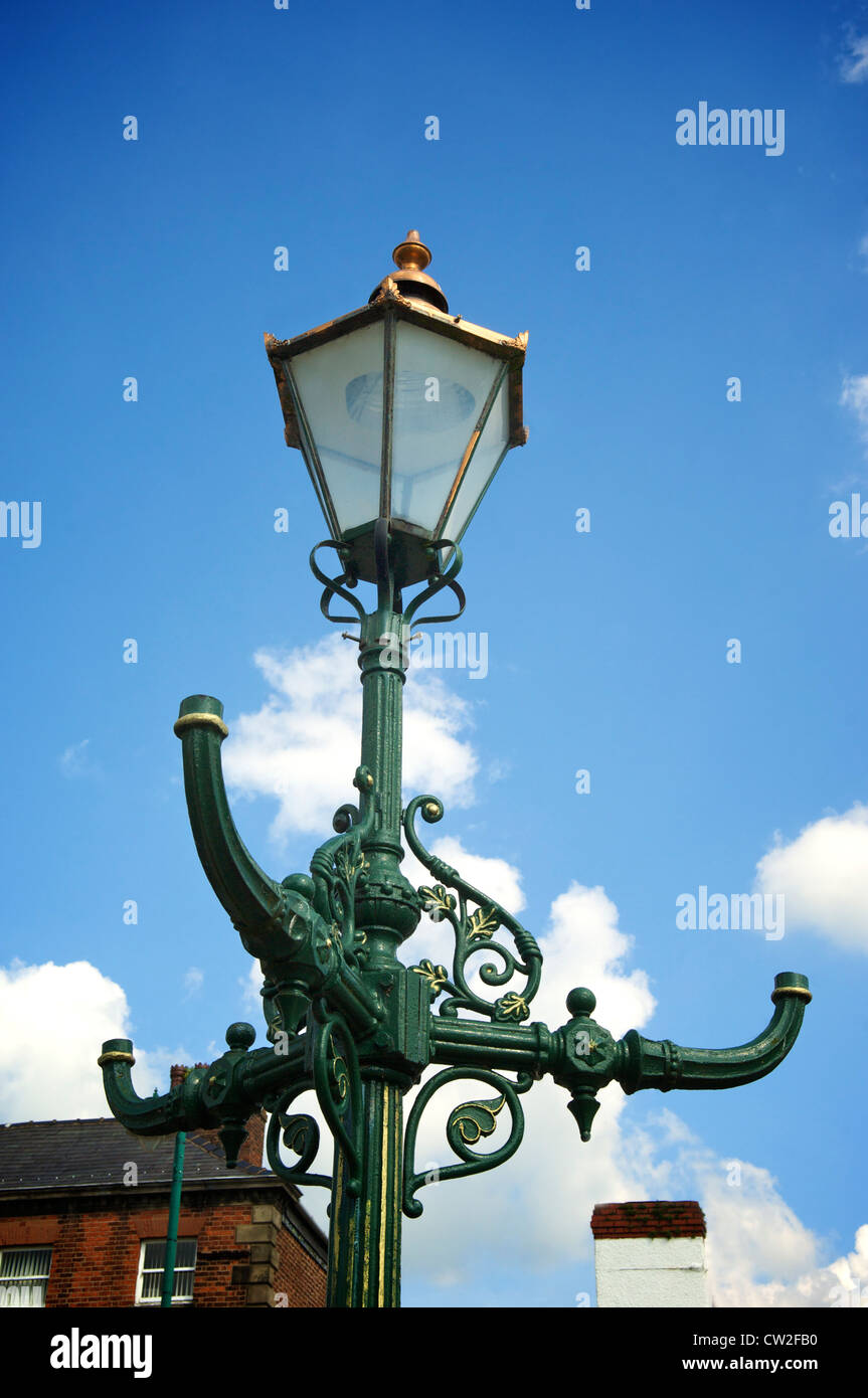 Victorian lamp post hi-res stock photography and images - Alamy