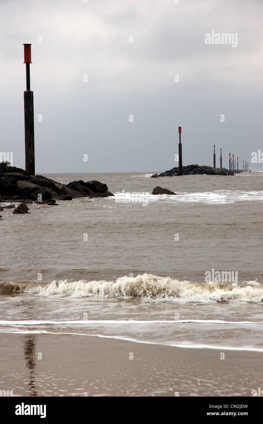 Flood protection barrier reefs at Sea Palling, Norfolk, UK Stock Photo ...