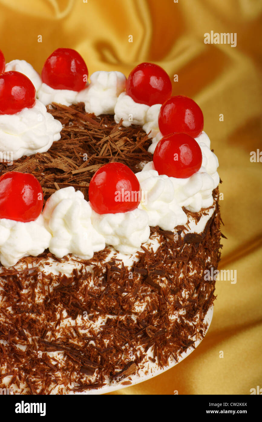 Schwarzwaelder kirschtorte hi-res stock photography and images - Alamy