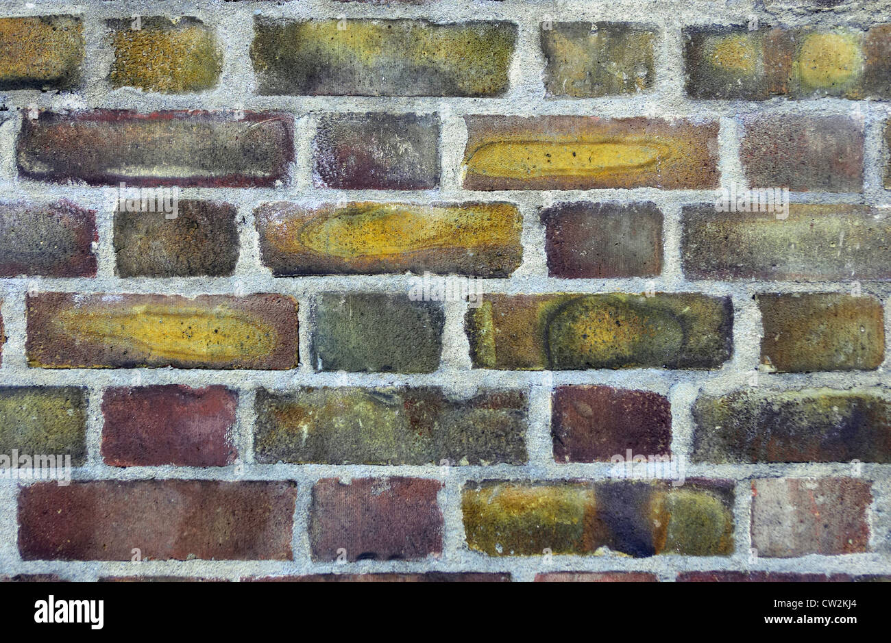 Decorative brickwork: Flemish bond. Alternating headers and stretchers ...