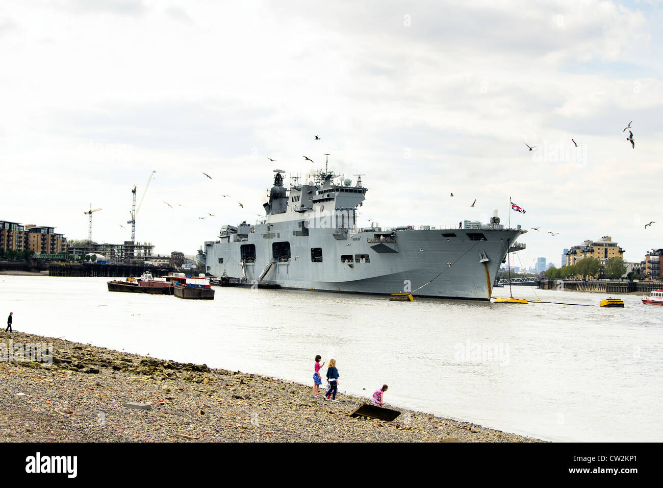 Hms diamond greenwich hi-res stock photography and images - Alamy