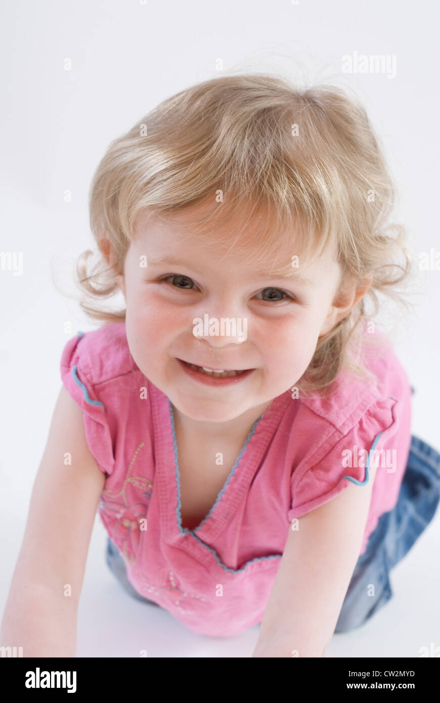 Cute little girl crawling on hi-res stock photography and images - Alamy