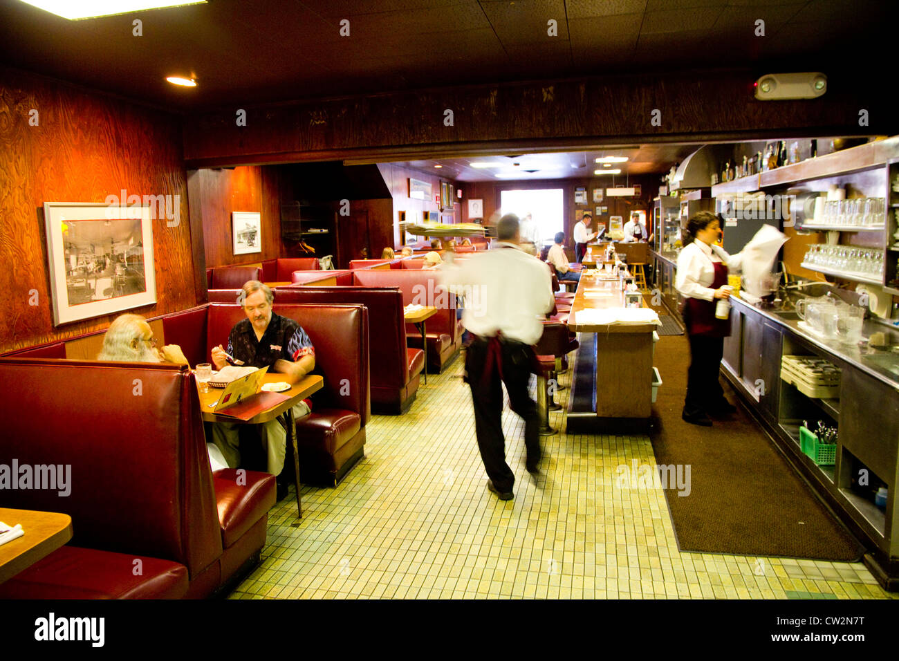 Cattleman's Cafe in Stockyard City is Oklahoma City's oldest restaurant ...