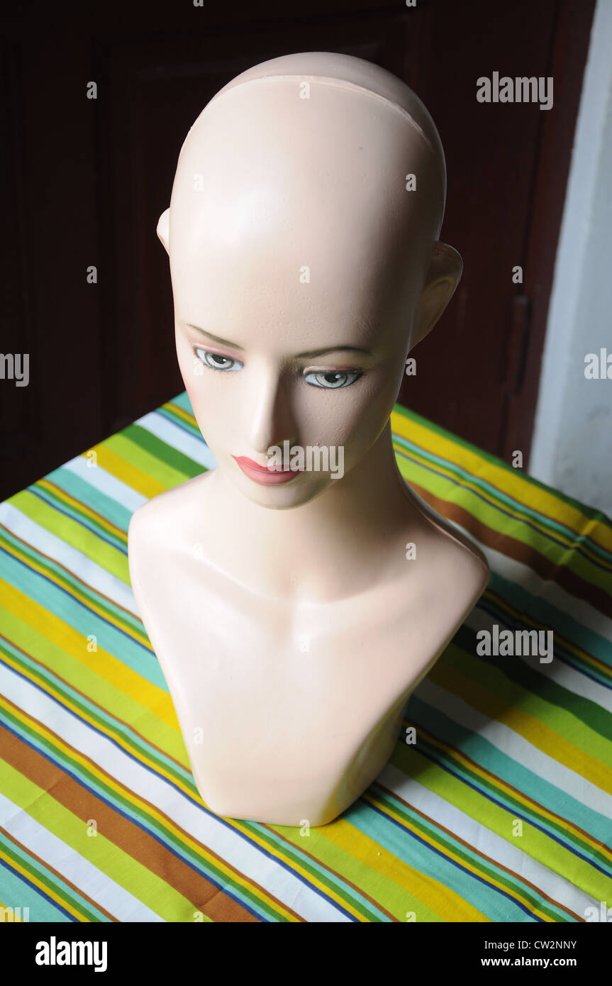 Props head hi-res stock photography and images - Alamy