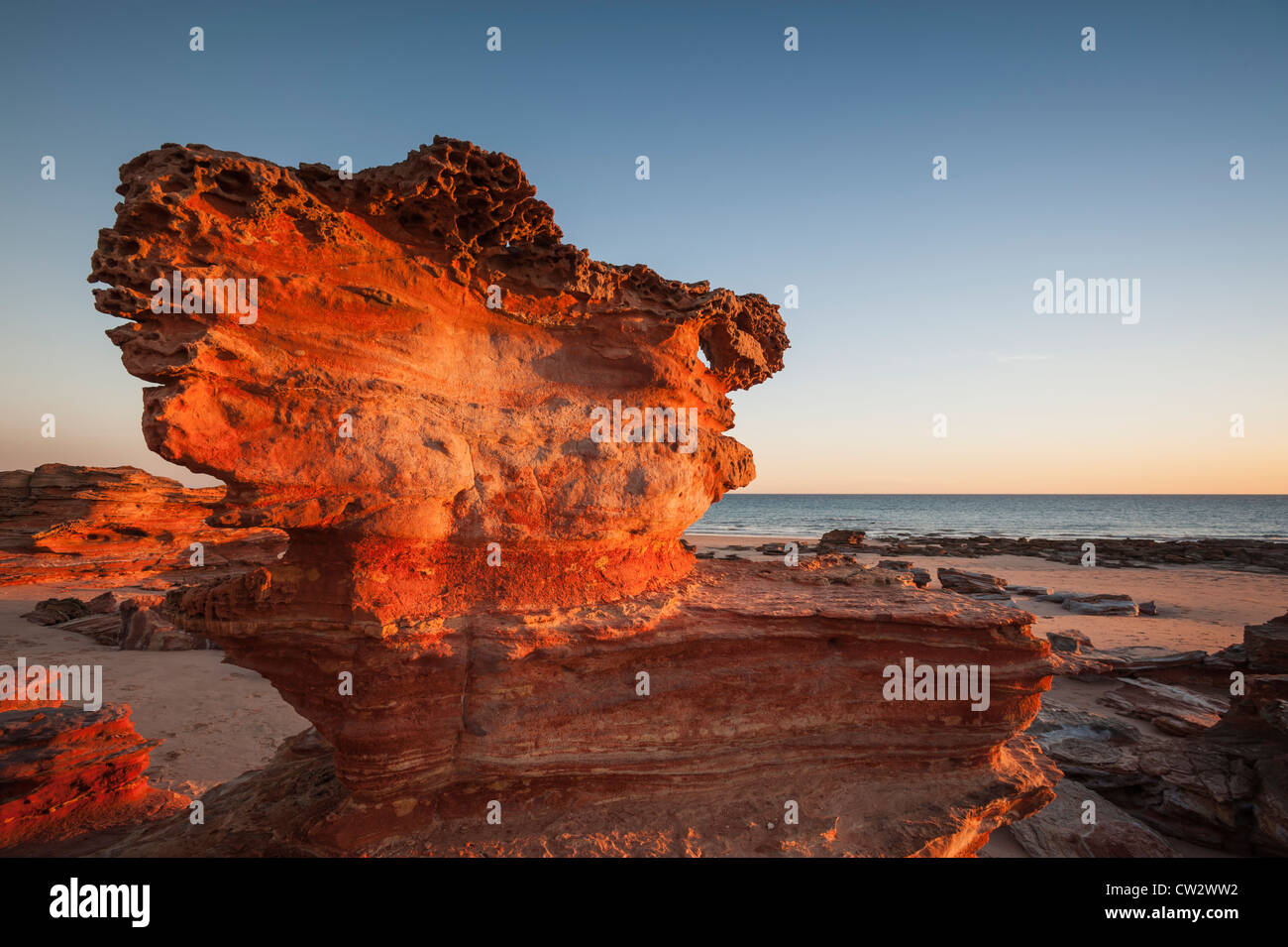 The Bingle Bingles Rock Formations at Sunset on Reddell Beach, Broome ...