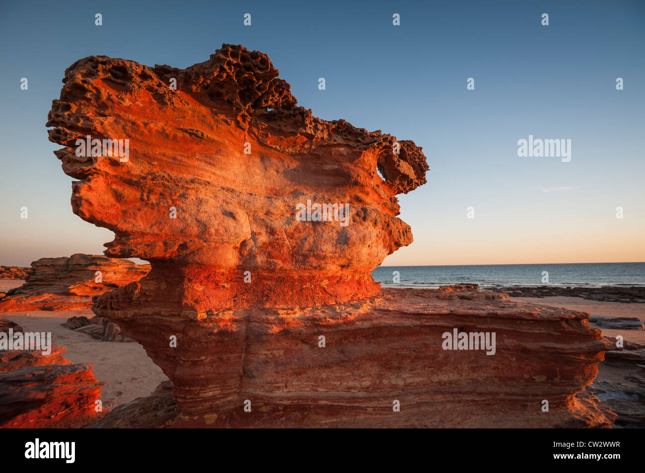 The Bingle Bingles Rock Formations at Sunset on Reddell Beach, Broome ...