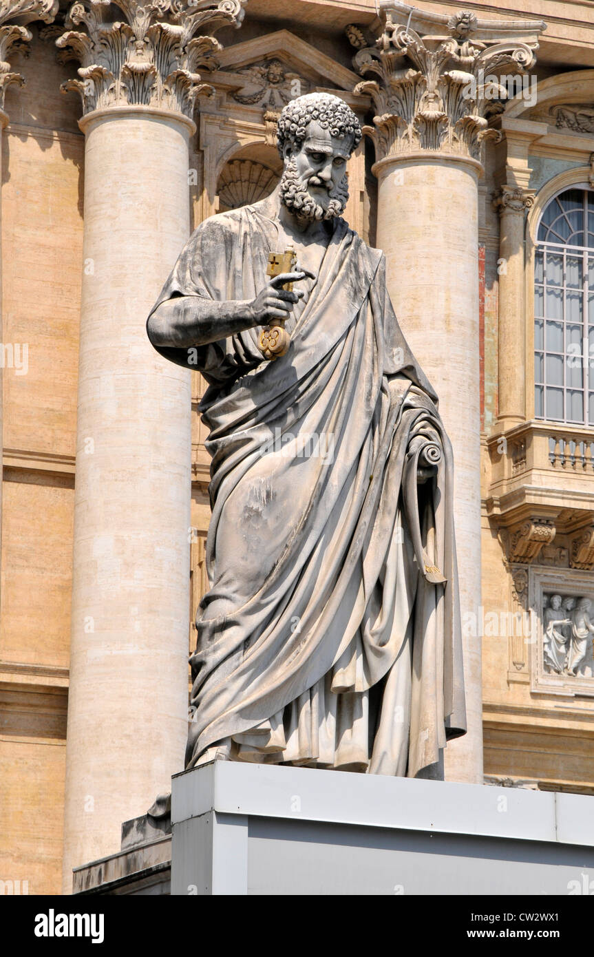 Statue St. Peter's Square and St. Peter's Basilica Rome Italy Europe ...