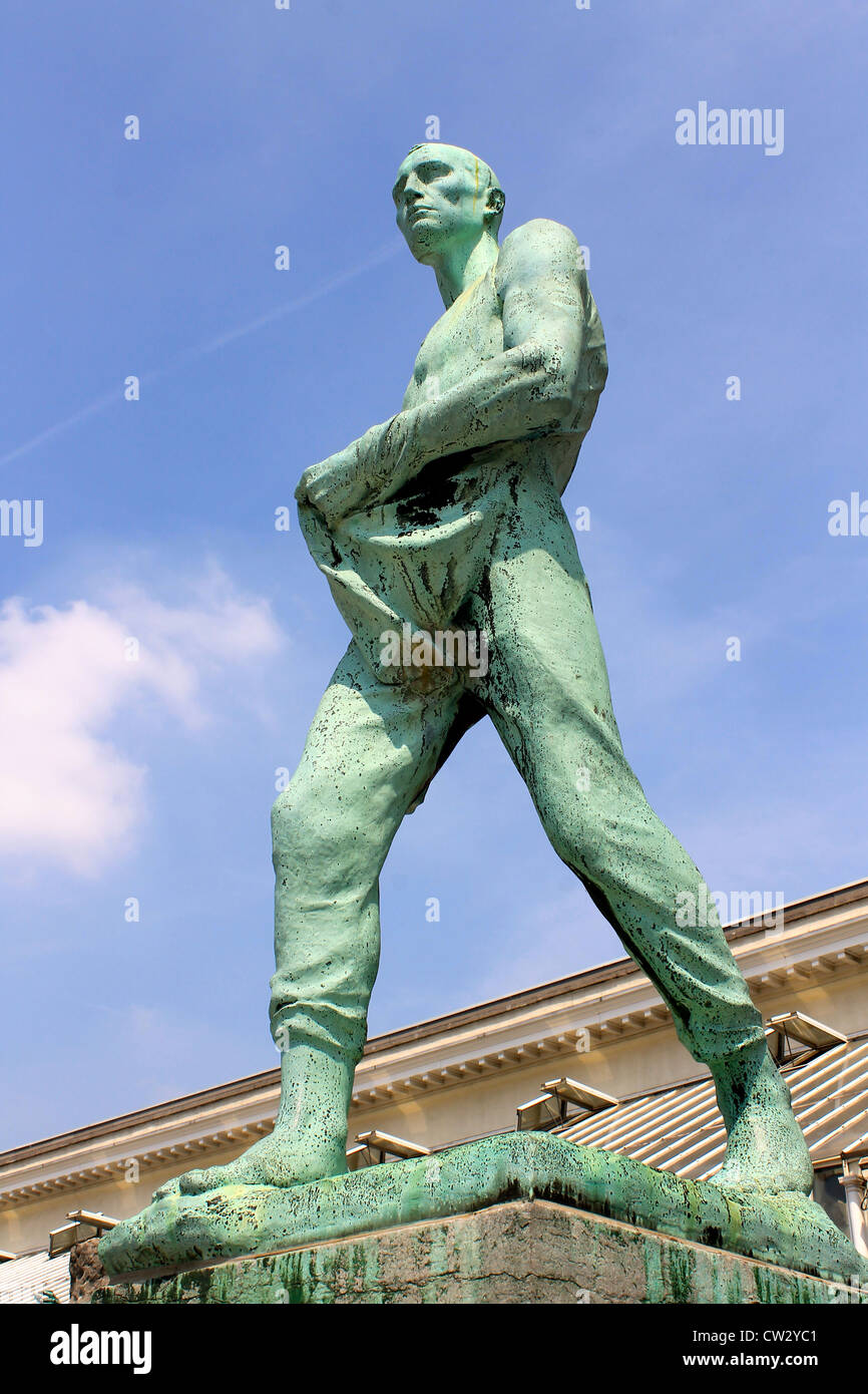 statue of a man in a park in Brussels Stock Photo - Alamy
