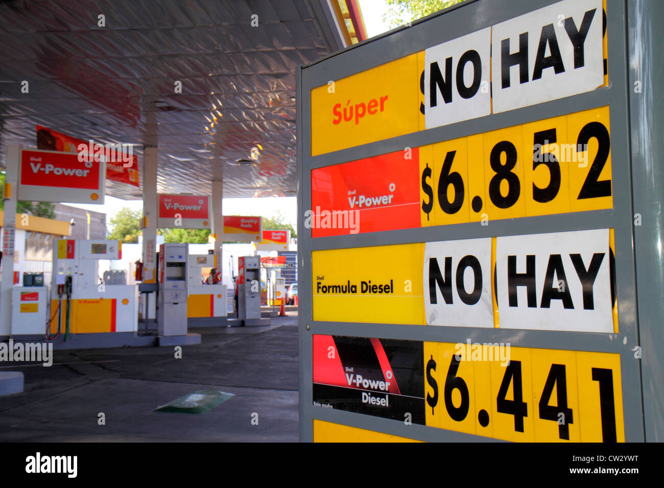 Shell Logo Shell Logo Shell Logo High Resolution Stock Photography and ...