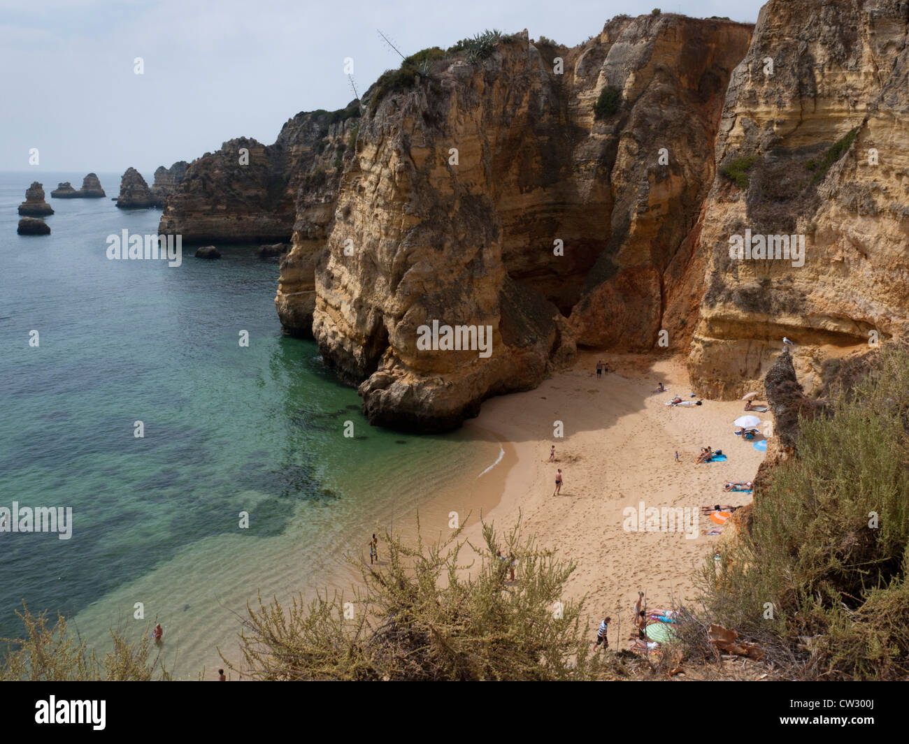 Praia Da Dona Ana Beach High Resolution Stock Photography and Images ...