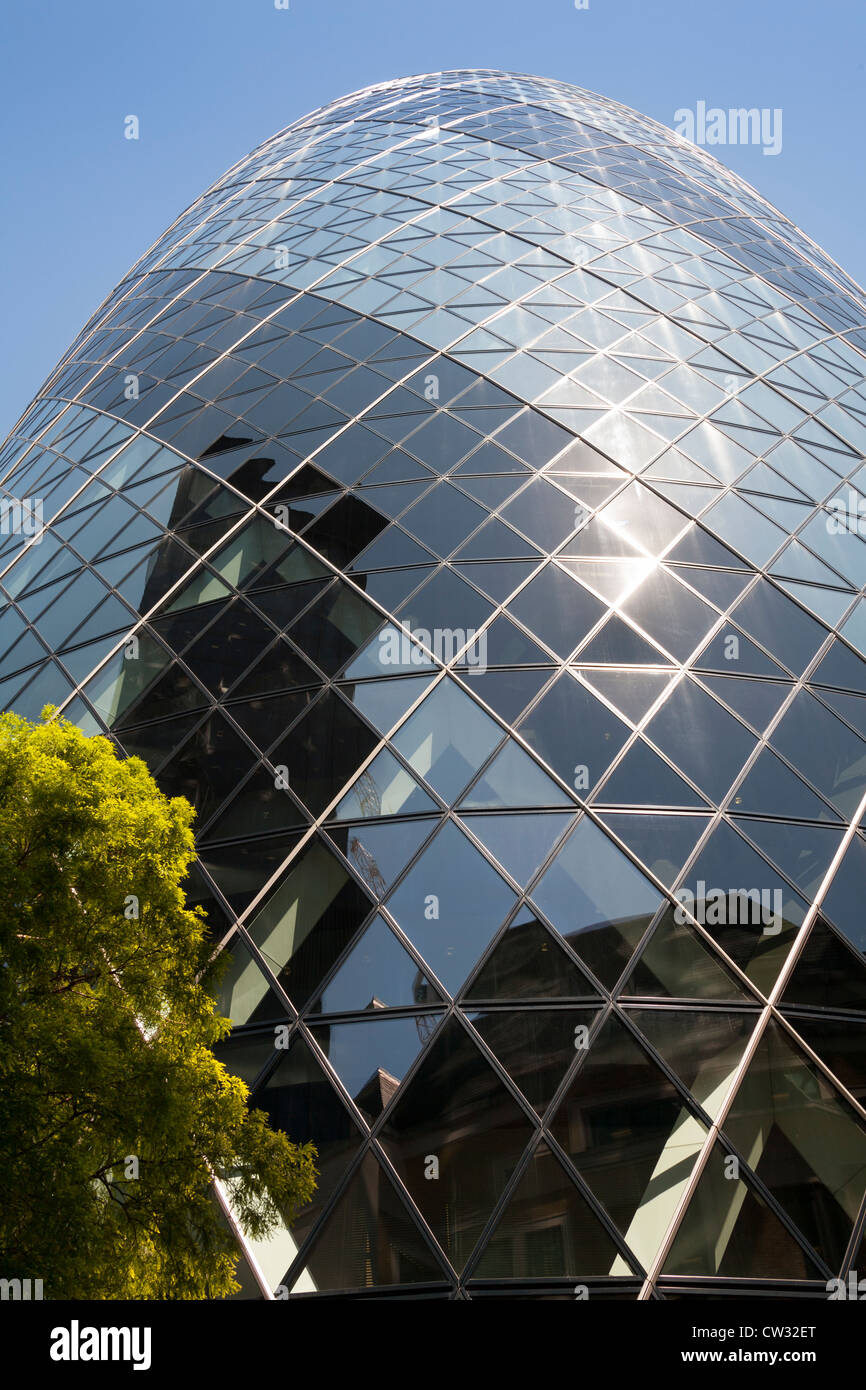 The Gherkin building, 30 St. Mary Axe, London, England Stock Photo - Alamy