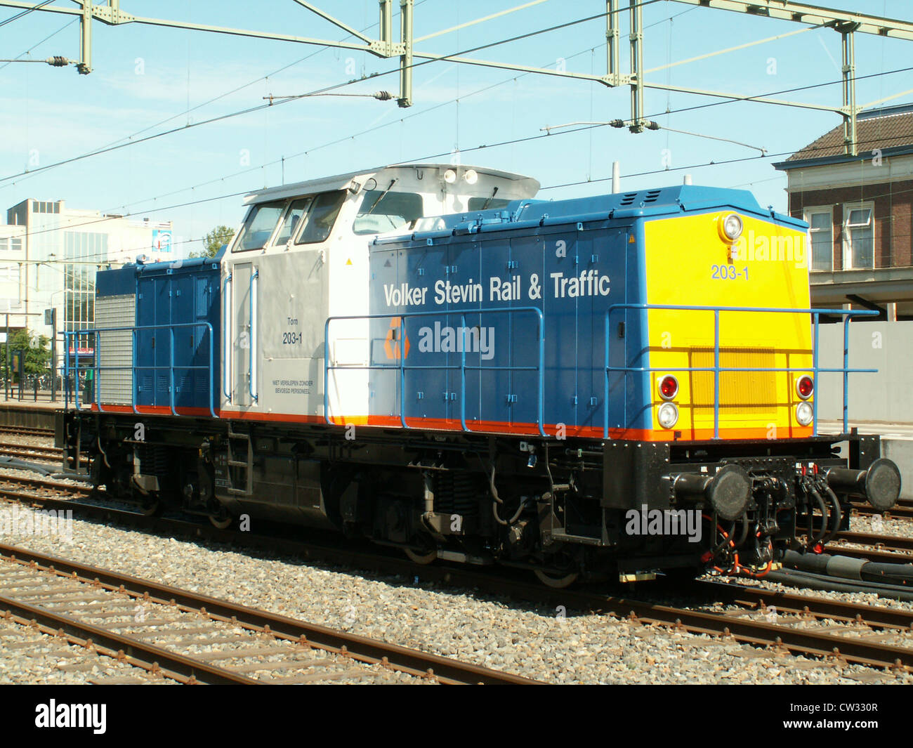 V100 locomotive hi-res stock photography and images - Alamy