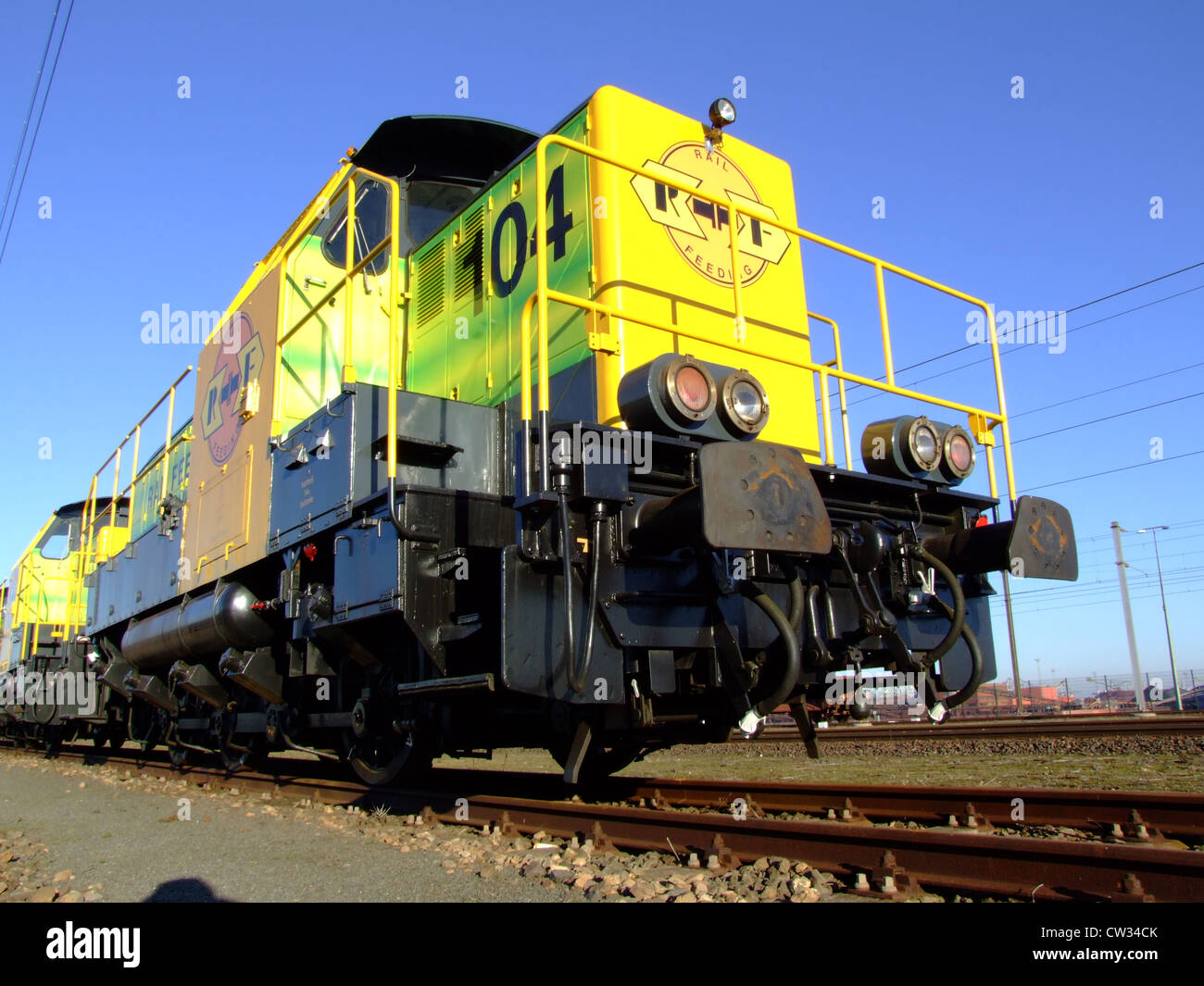 RRF Class V 100 locomotives at Rotterdam harbor emplacement Stock Photo ...