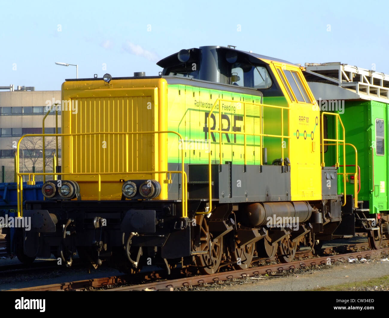 RRF Class V 100 locomotives at Rotterdam harbor emplacement Stock Photo ...