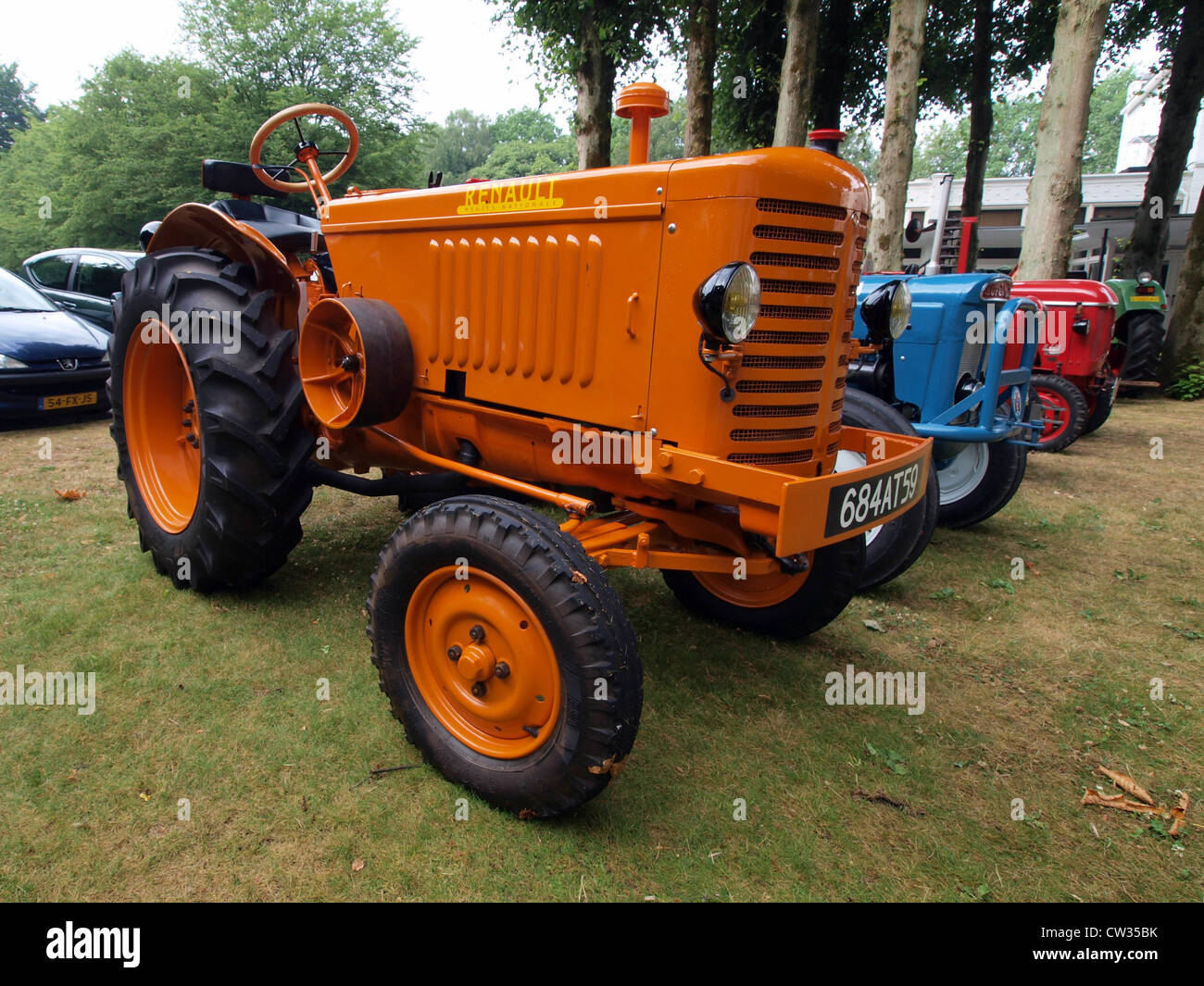 Renault tractor hi-res stock photography and images - Alamy