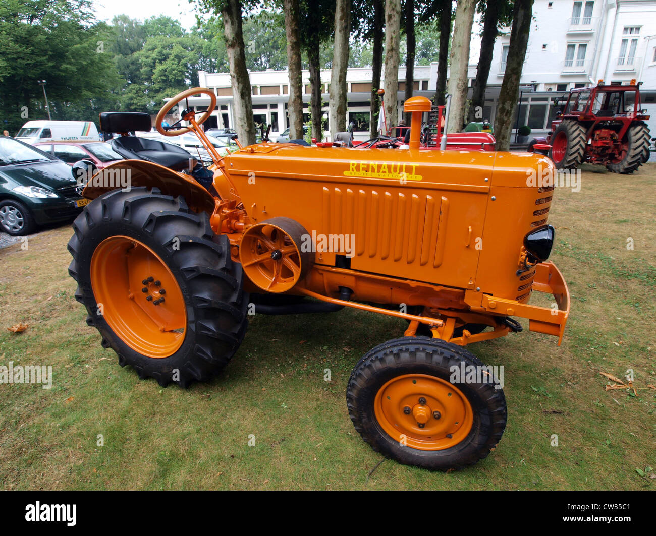 Renault tractor hi-res stock photography and images - Alamy