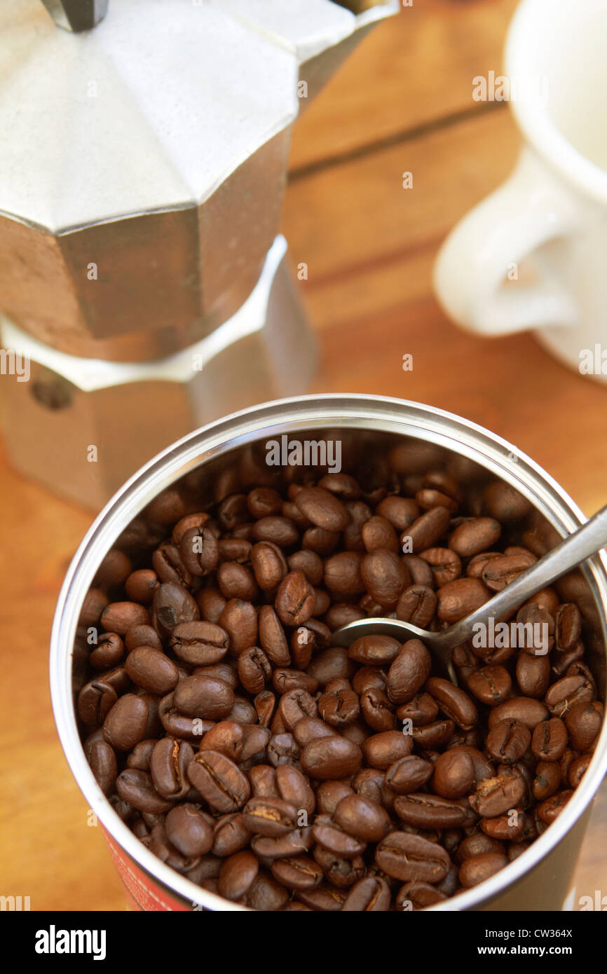 Ingredients Required For Delicious Cup Of Coffee Stock Photo - Alamy
