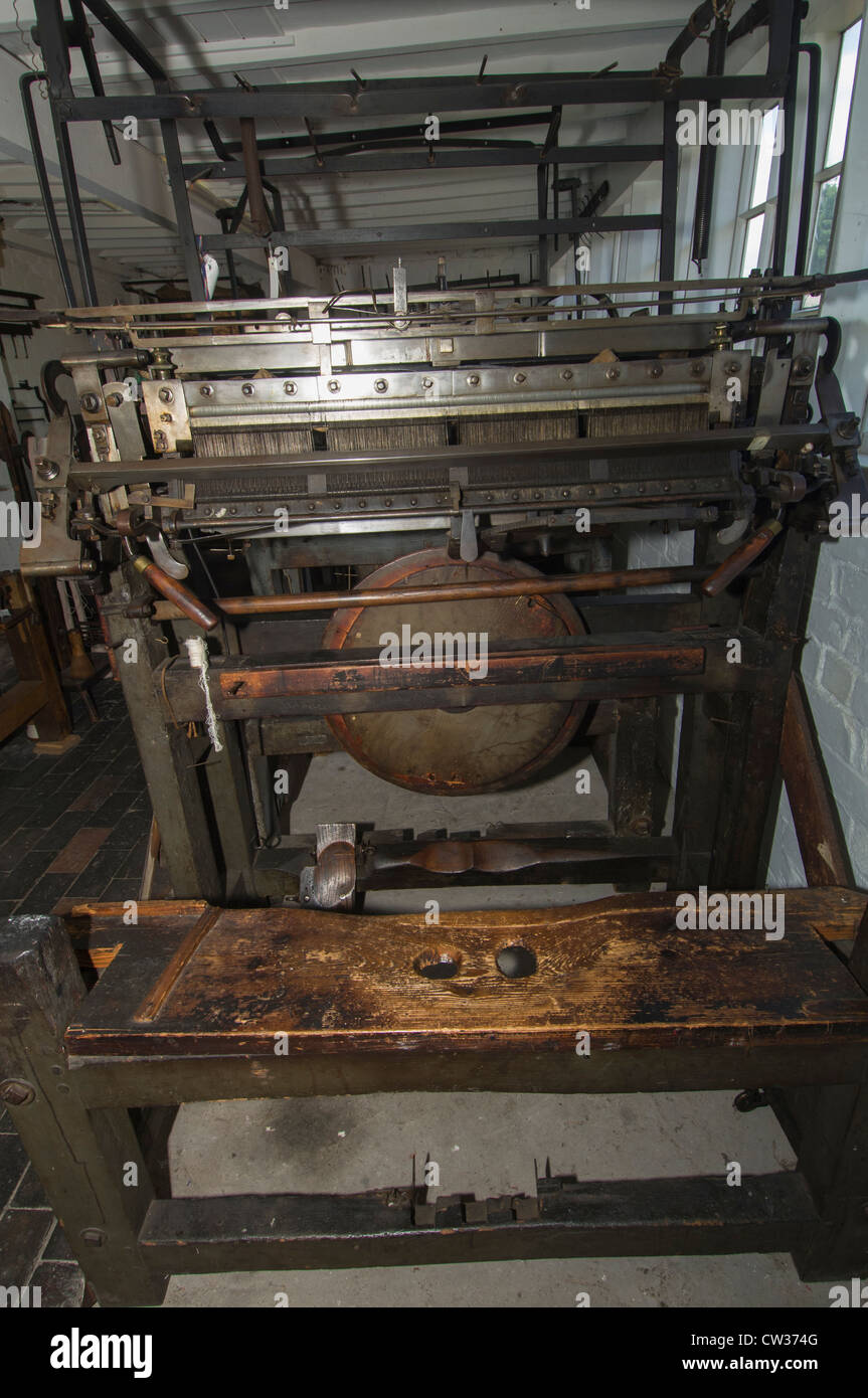 Framework knitting machine hi-res stock photography and images - Alamy