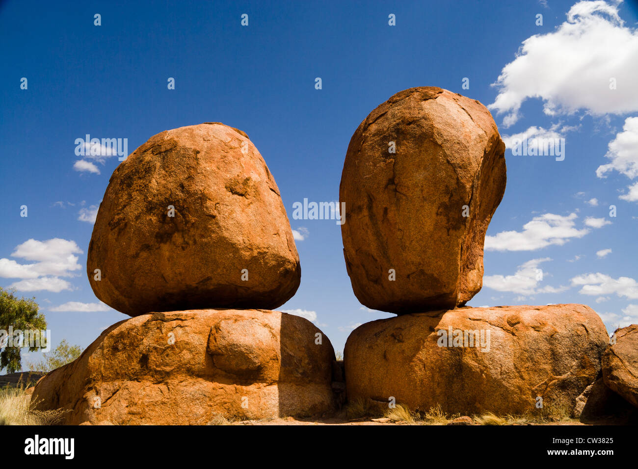 Devil's Marbles a rock formation in Outback Australia Stock Photo - Alamy