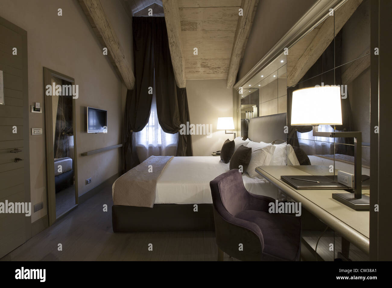 Bed room in classic italian hi-res stock photography and images - Alamy