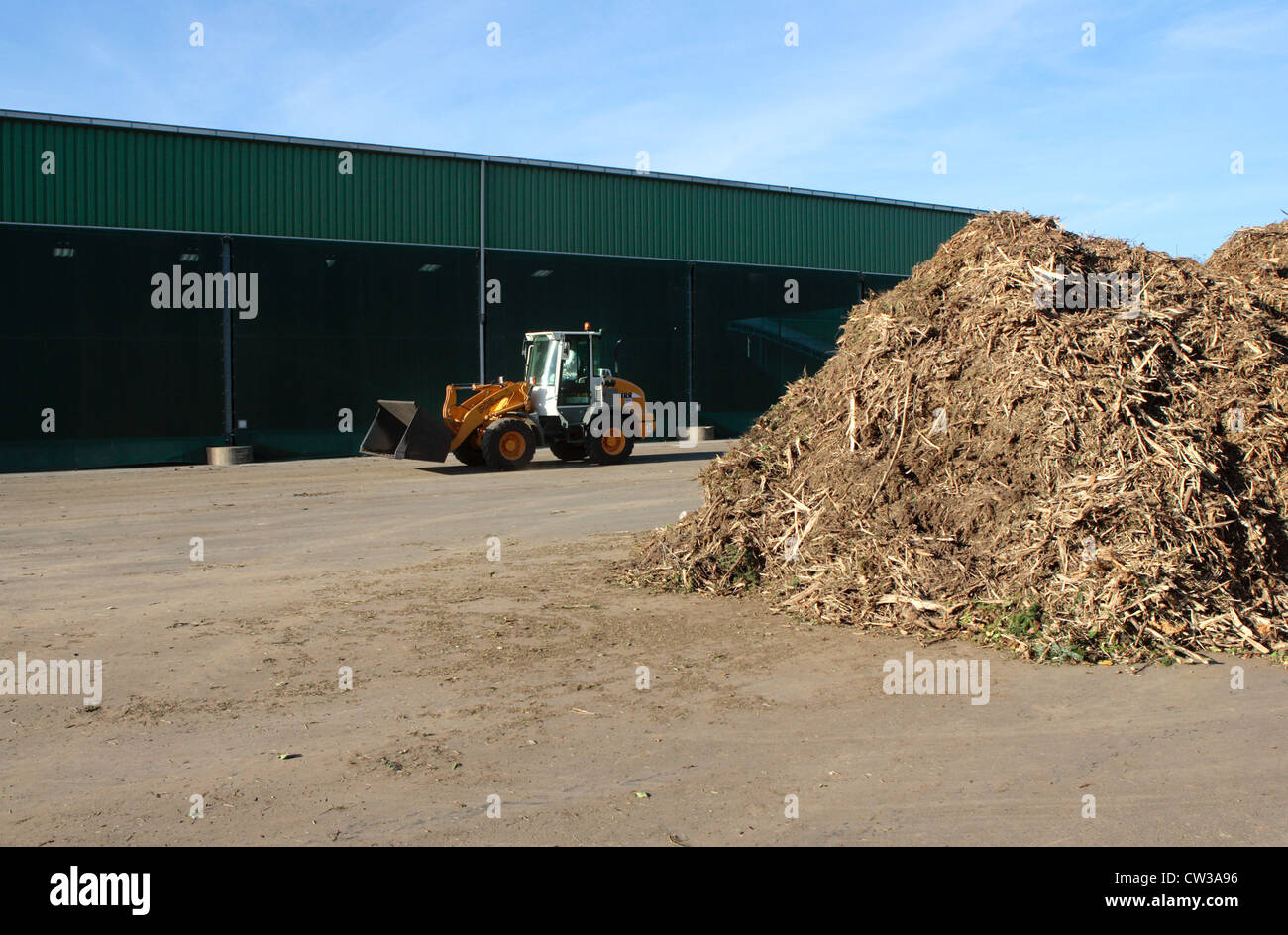 Composting material hi-res stock photography and images - Alamy
