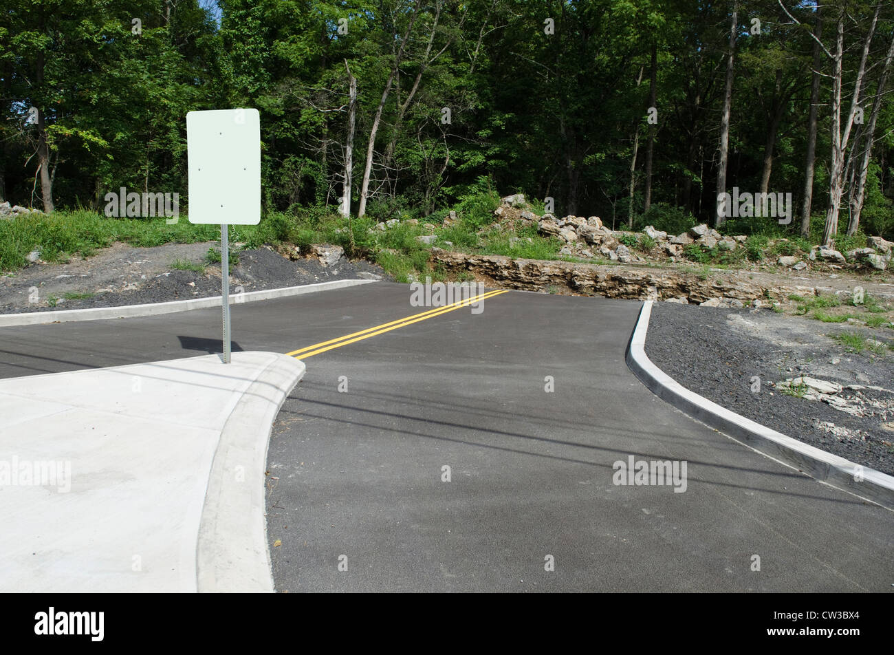 highway running into forest Stock Photo - Alamy