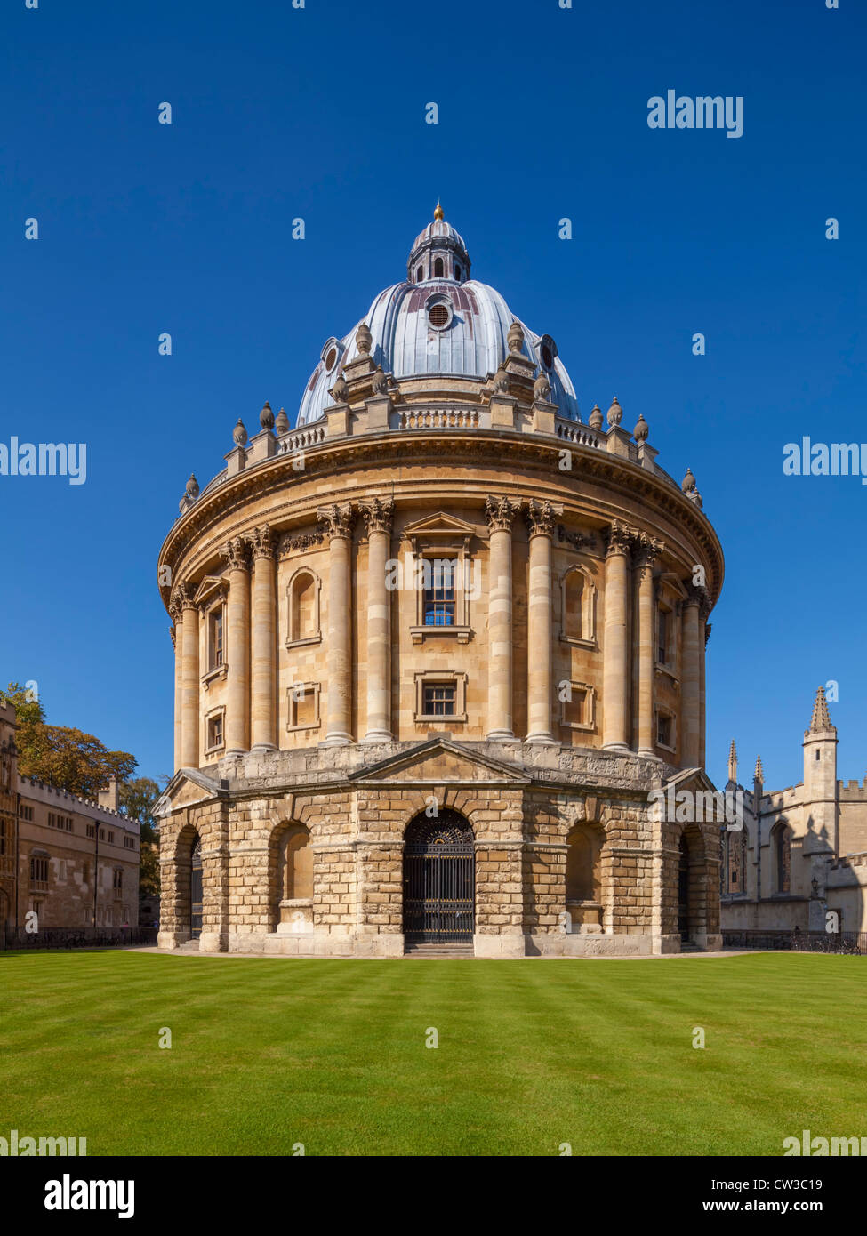 Radcliffe camera oxford university hi-res stock photography and images ...