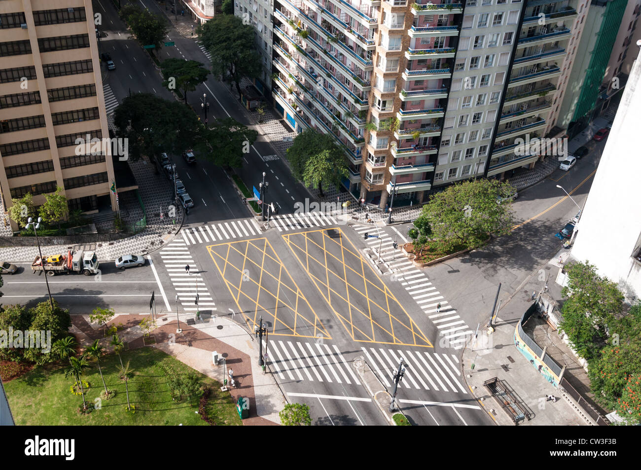 Pedestrian streets brazil hi-res stock photography and images - Alamy