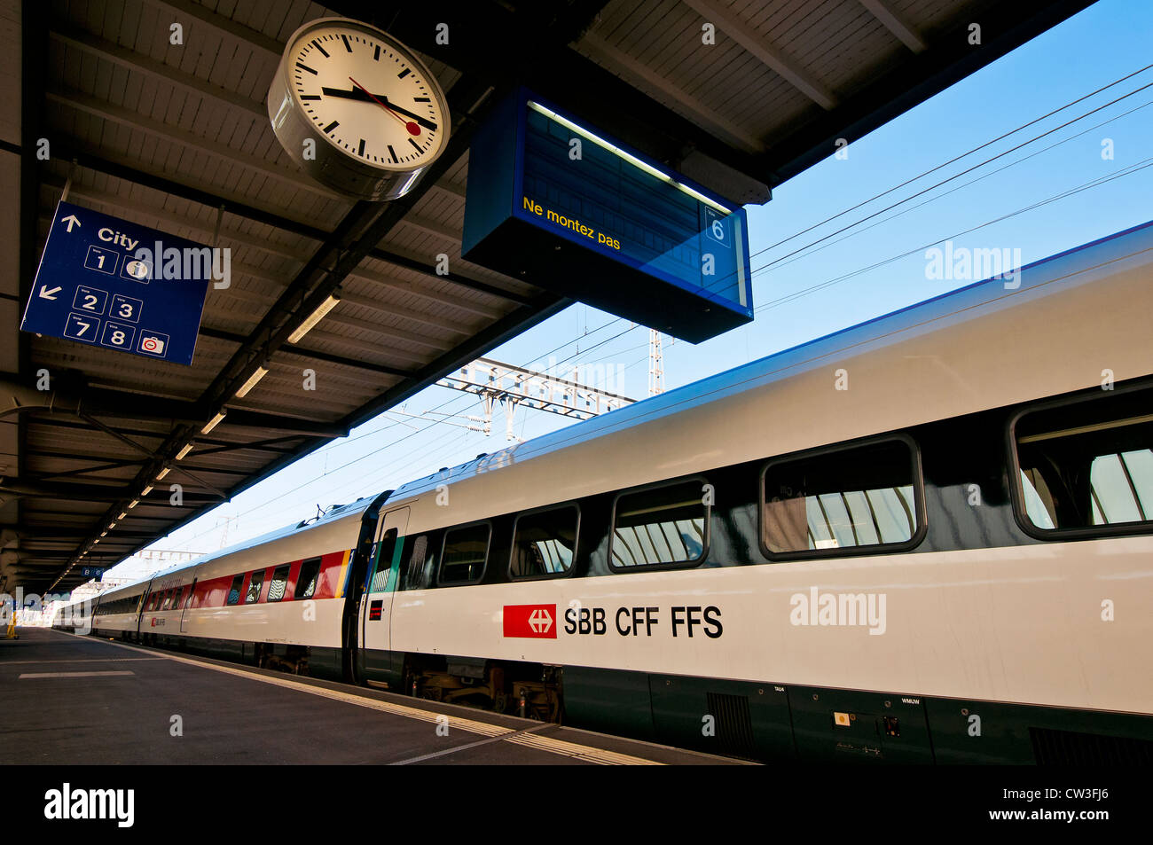 Swiss sbb train hi-res stock photography and images - Alamy