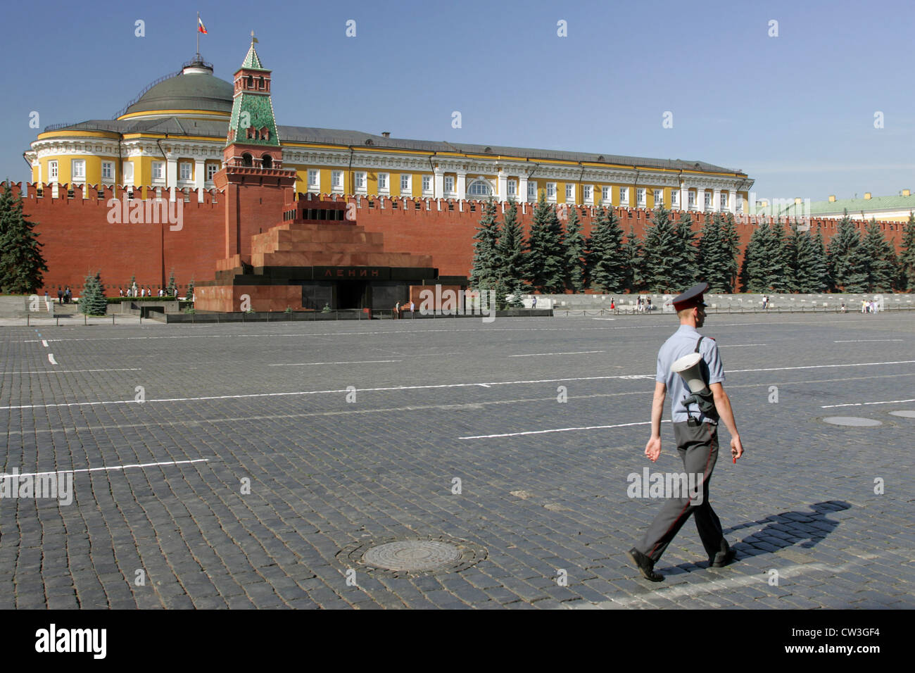 Moscow, Lenin's Mausoleum on Red Square Stock Photo - Alamy