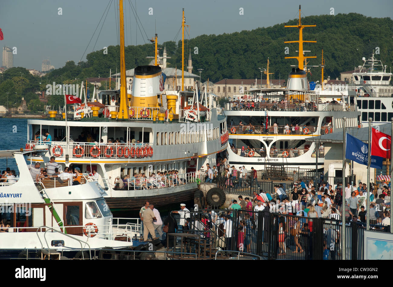 Downtown ferry terminals hi-res stock photography and images - Alamy