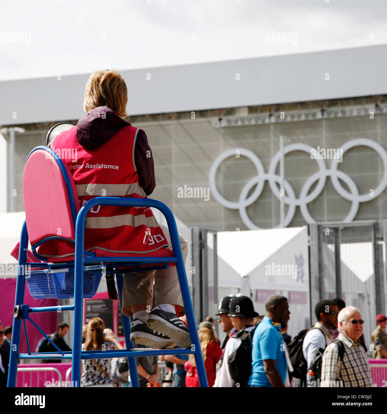 Umpire sitting on chair hi-res stock photography and images - Alamy