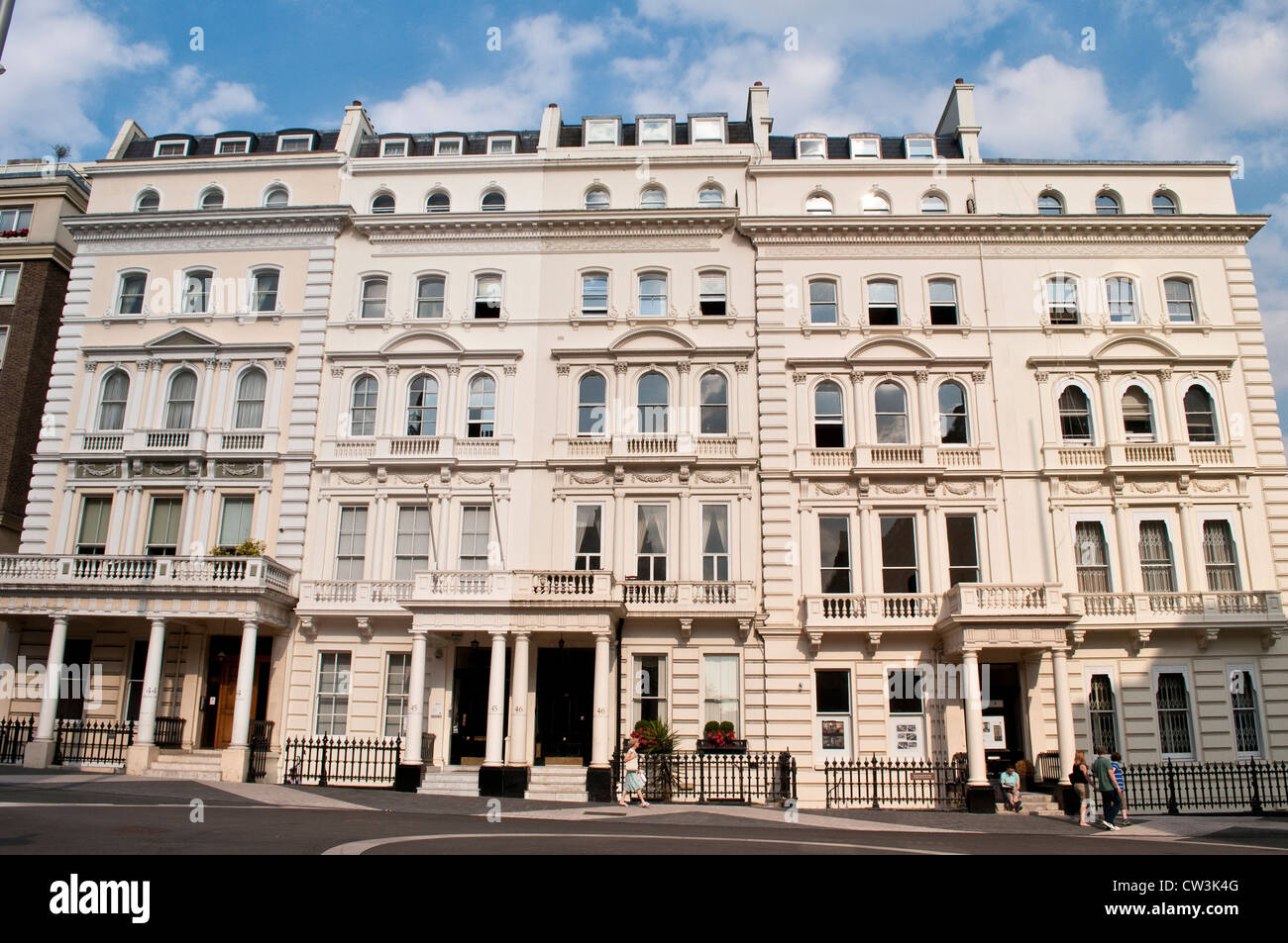 Georgian white stucco building, Exhibition Road, South Kensington ...