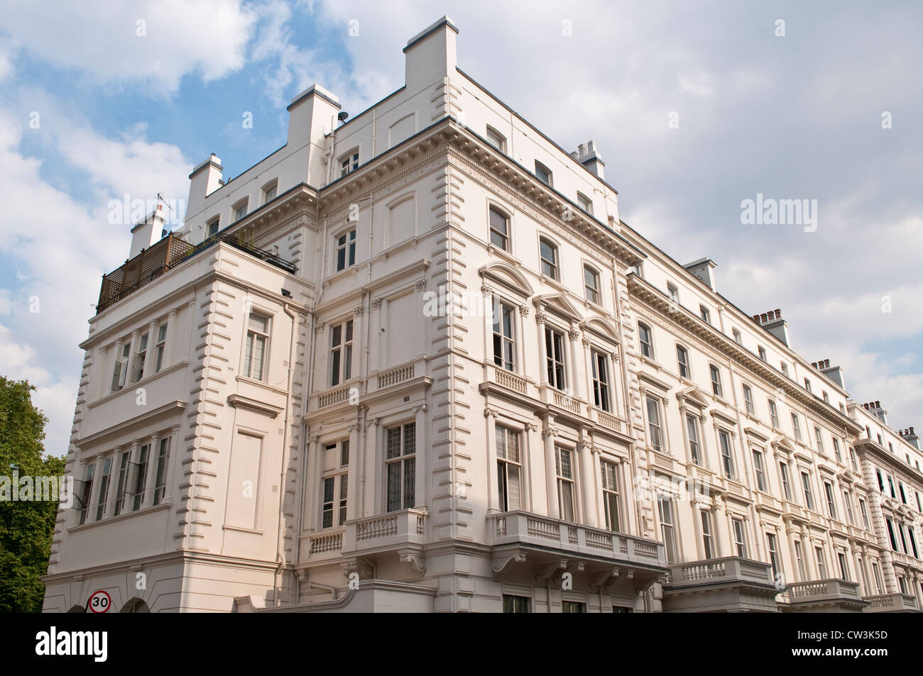 Georgian white stucco building, Exhibition Road, South Kensington ...