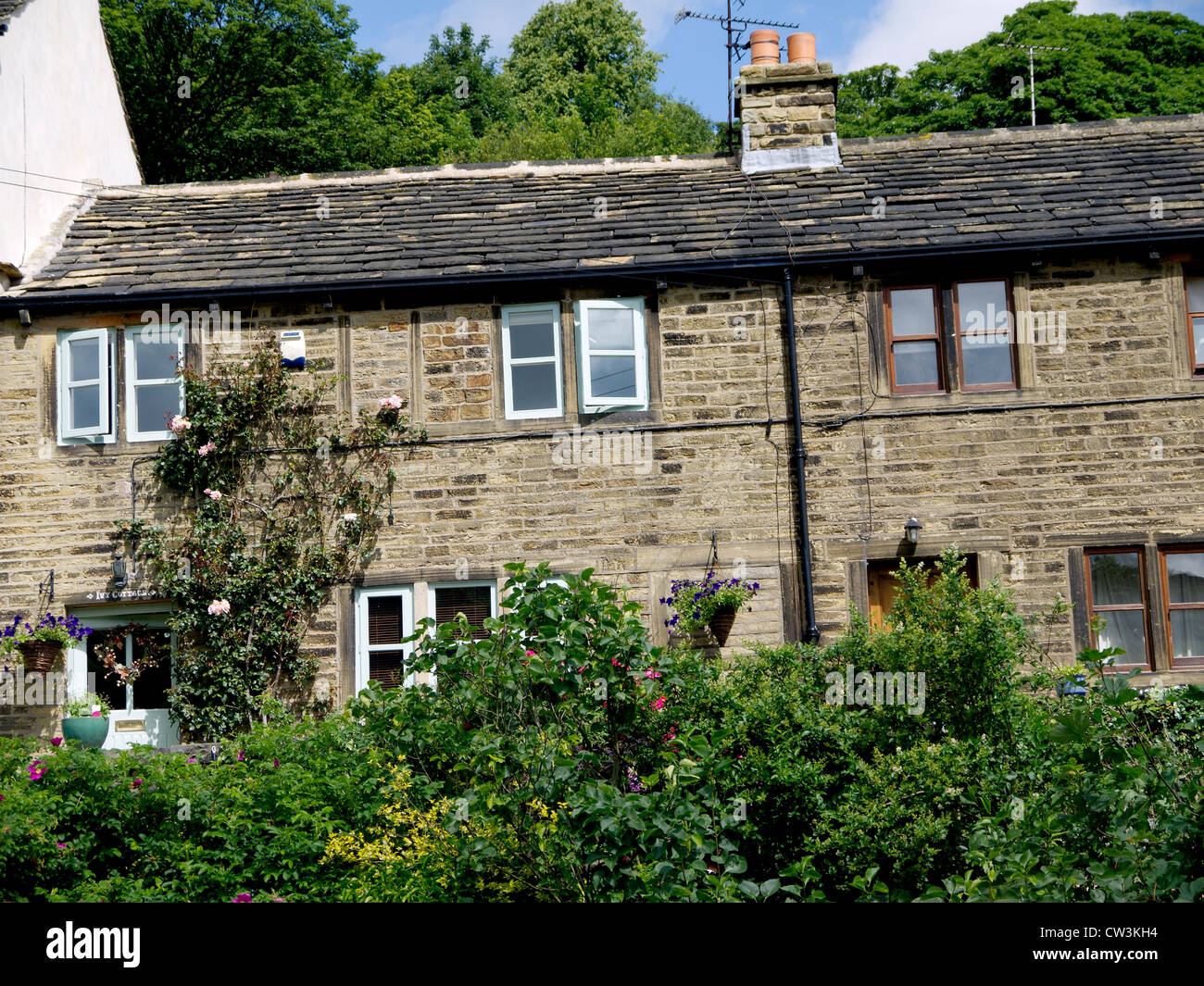 Holmfirth, the Last of the Summer Wine Country in West Yorkshire ...