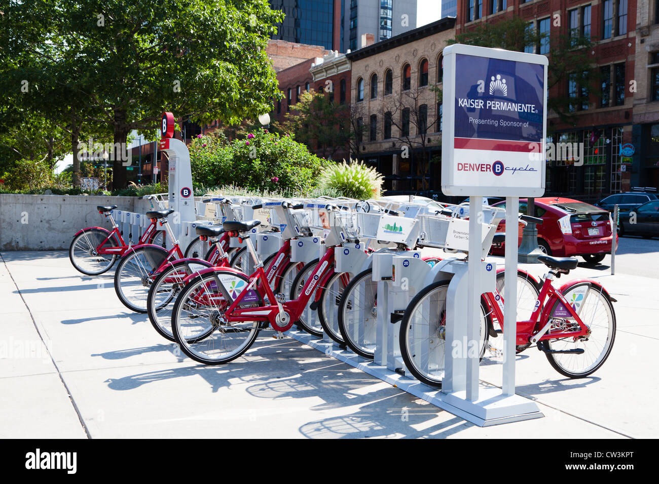 Cycle stand hi-res stock photography and images - Alamy