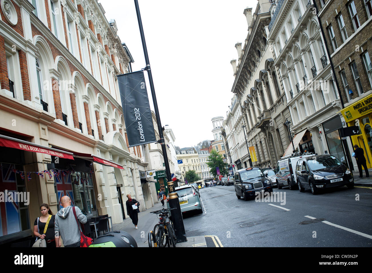 London street traffic hi-res stock photography and images - Alamy