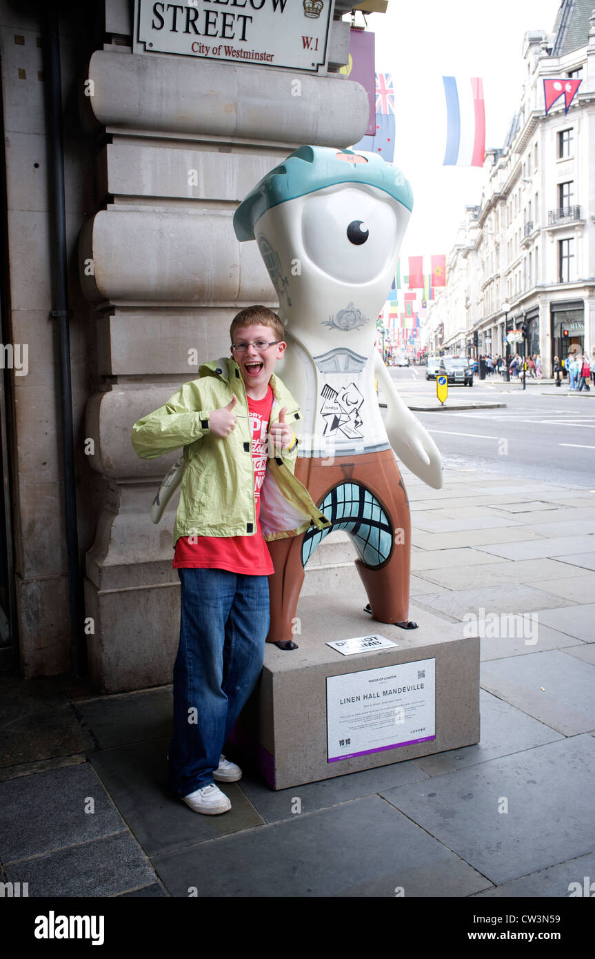 2012 London Olympics Mascot High Resolution Stock Photography and ...