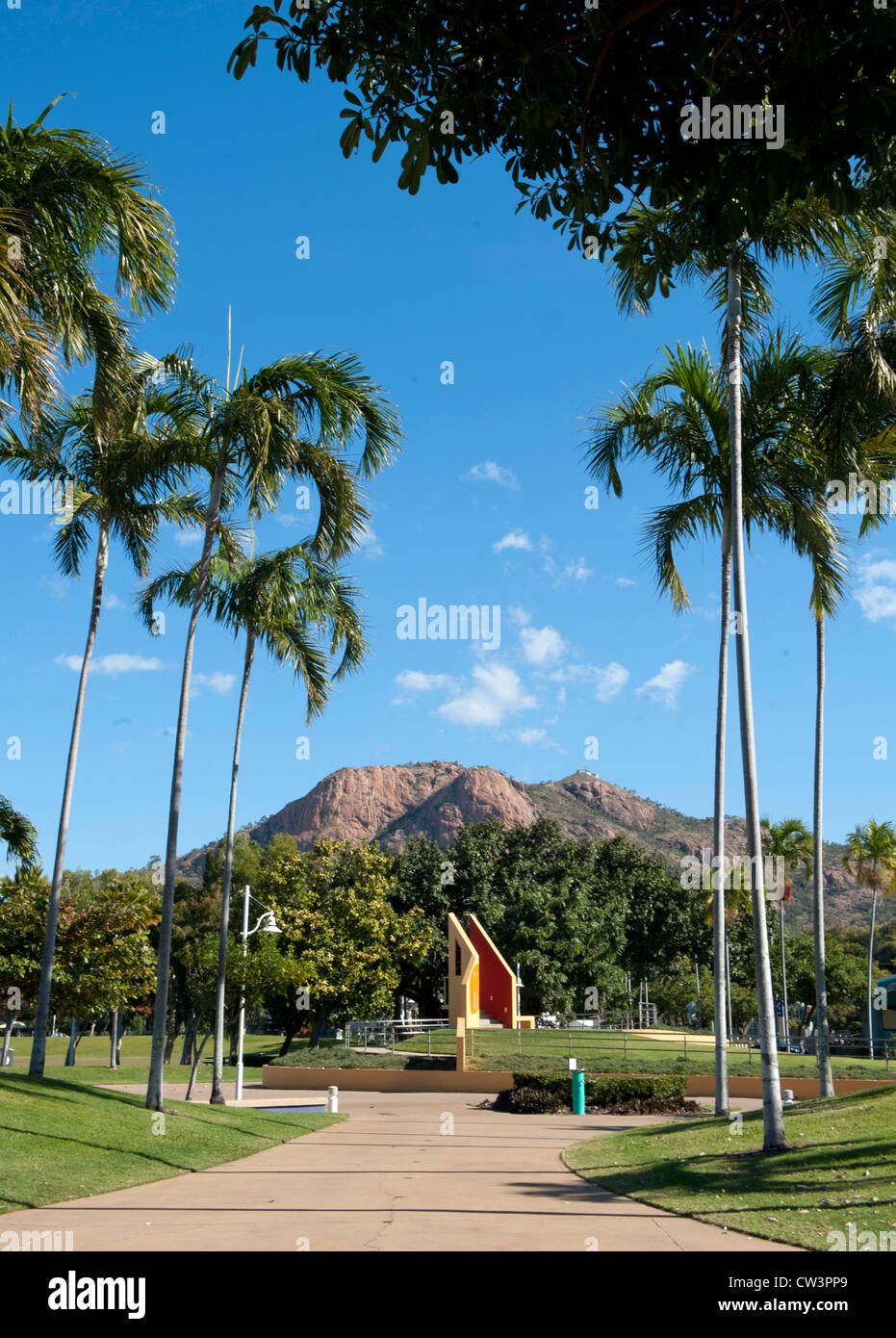 Townsville castle hill hi-res stock photography and images - Alamy