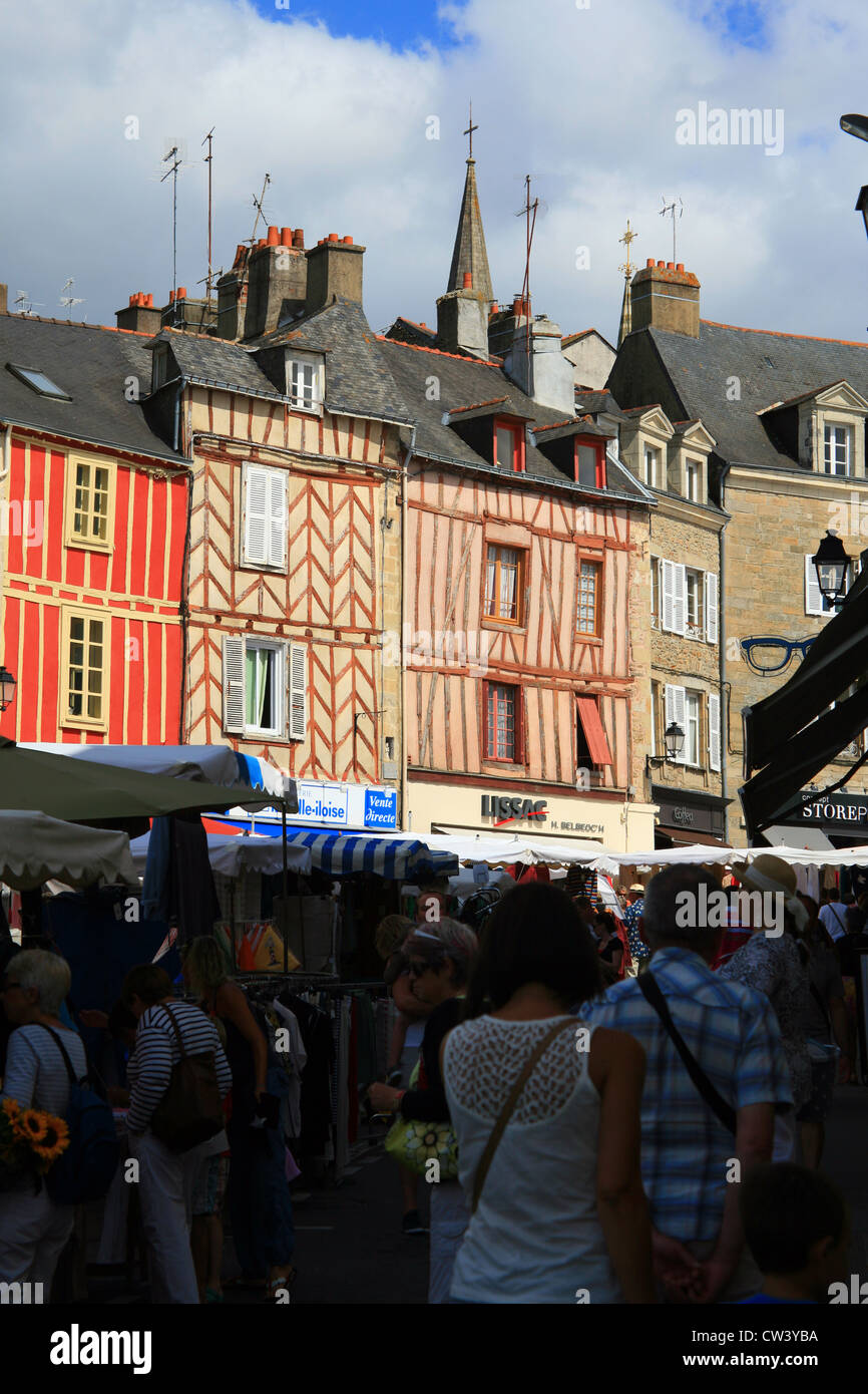 Market, Marche, Place des Lices, Vannes, Morbihan, Brittany, France ...