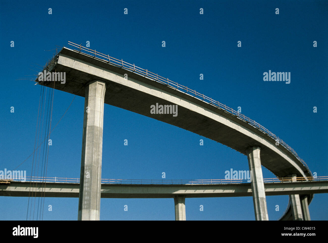 This shows freeway under construction. It end road. upper level road ...