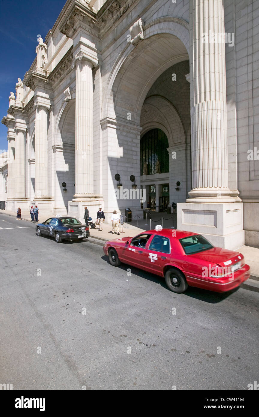 Red Taxi in front of Union Station, Amtrak station, in Washington D.C ...
