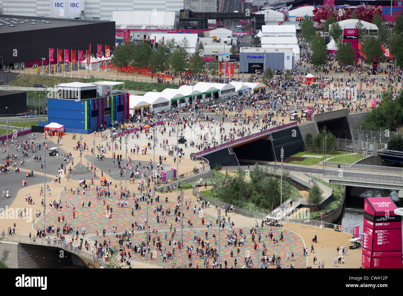 OLYMPIC PARK AND STADIUM IN STRATFORD LONDON 2012 Stock Photo - Alamy