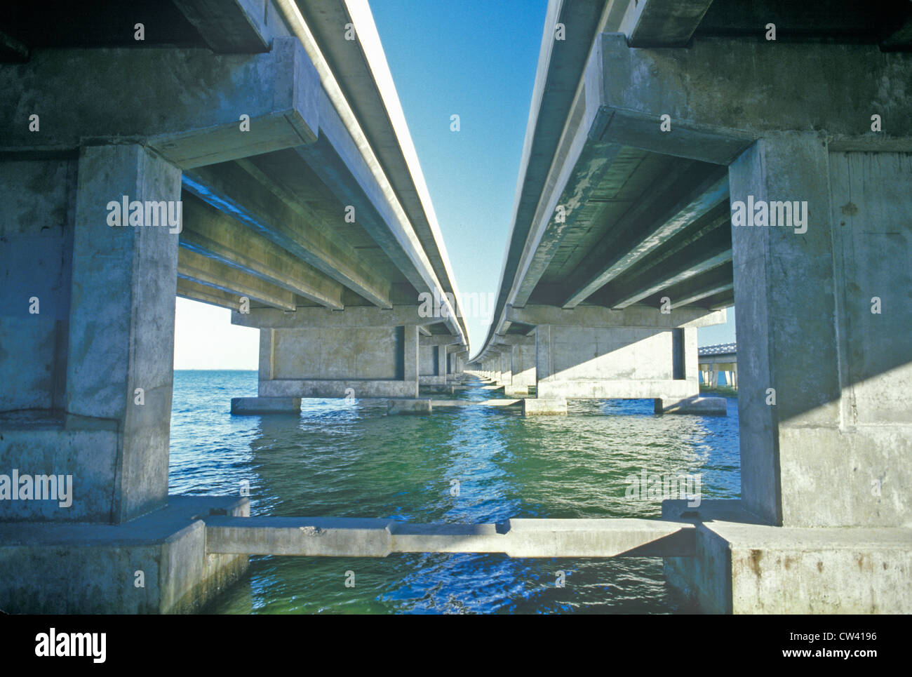 Tampa Sunshine Skyway Bridge, world's longest cable-stayed concrete ...
