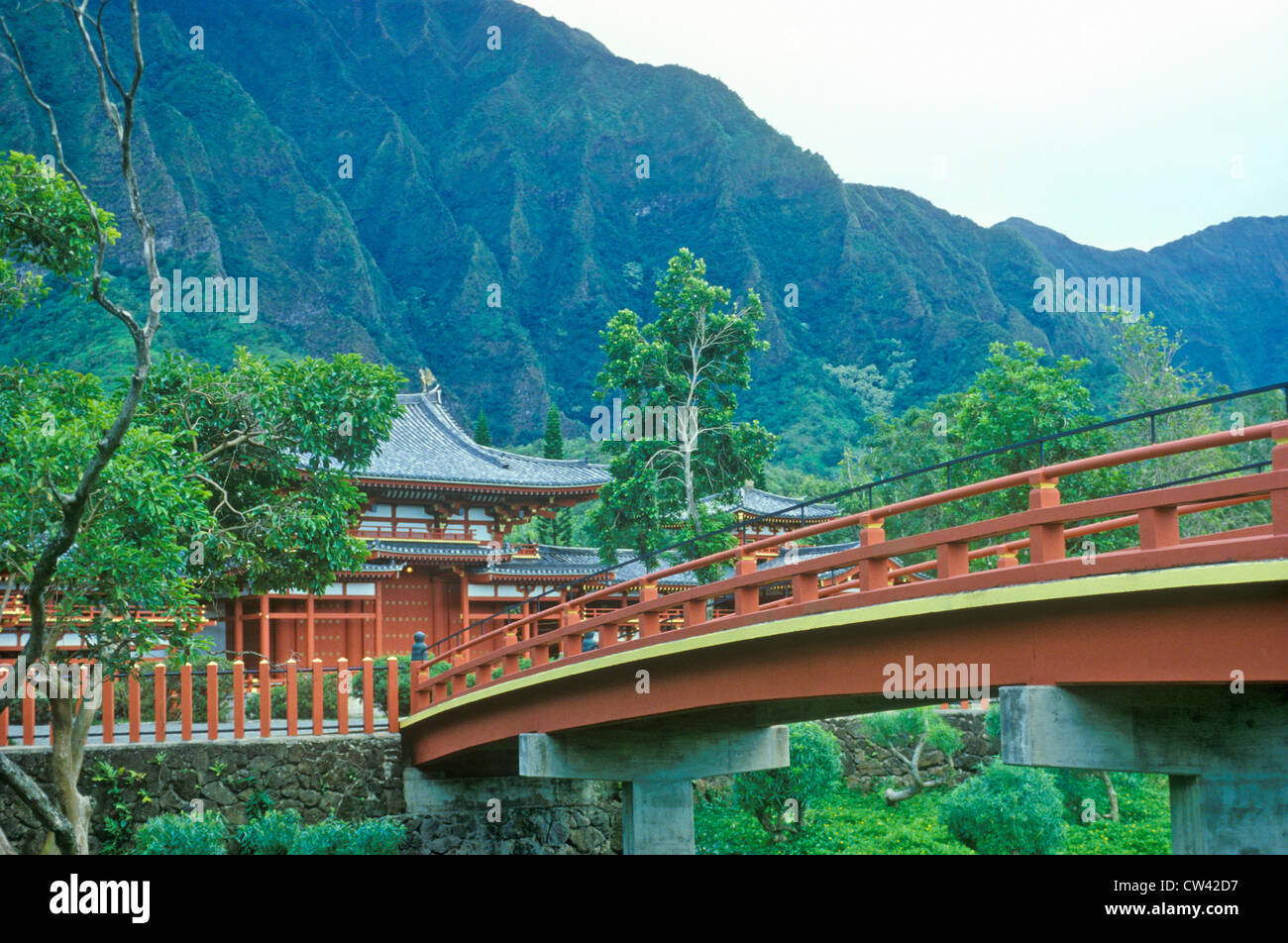 Maui temple hi-res stock photography and images - Alamy
