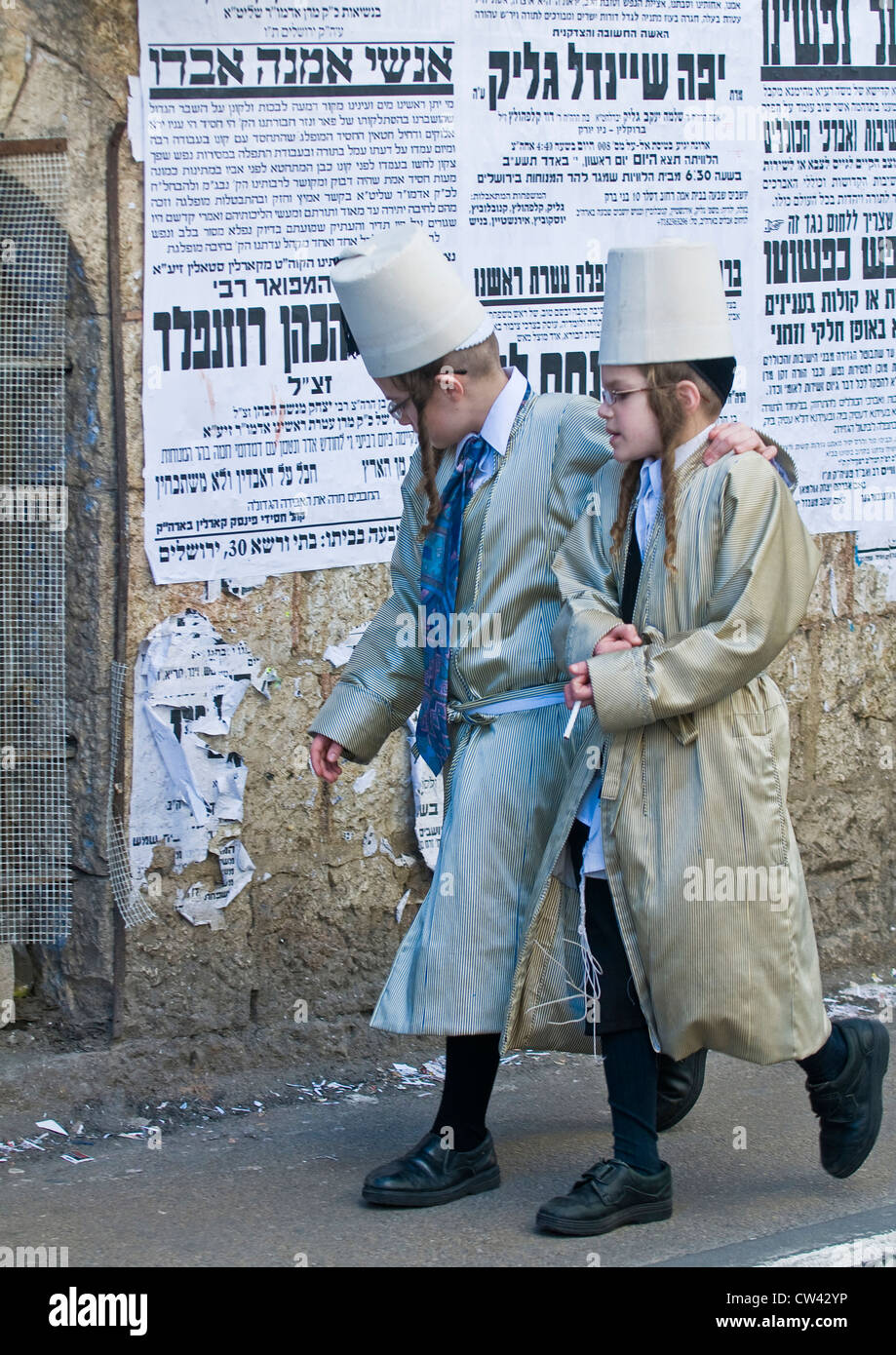 Ultra Orthodox costumed boy during Purim in Mea Shearim Jerusalem Stock ...