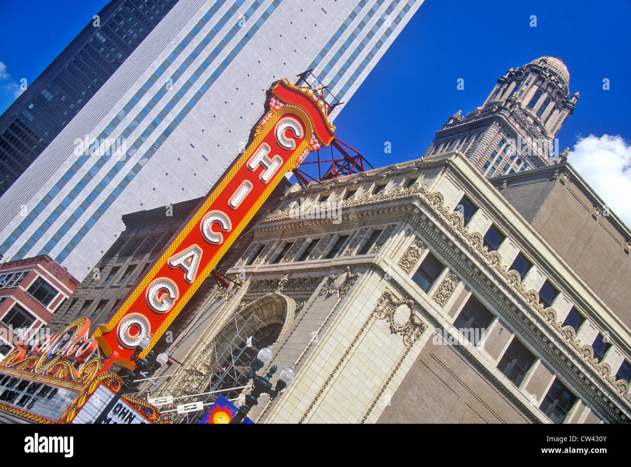 Chicago theater signs hi-res stock photography and images - Alamy